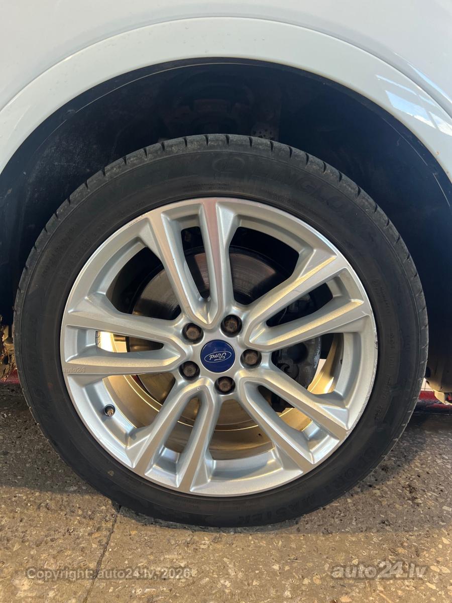 Balts Ford Kuga 2014 Pērnava, ar dzinēja tilpumu 2.00 L un nobraukumu 104 tūkst. km par 11999 €, foto 19 vietnē AUTOMOTO.COM.LV
