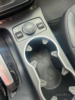 Balts Ford Kuga 2014 Pērnava, ar dzinēja tilpumu 2.00 L un nobraukumu 104 tūkst. km par 11999 €, foto 20 vietnē AUTOMOTO.COM.LV