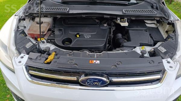 Ford Kuga 2014 Daugavpils vietnē Balts Ford Kuga 2014 Daugavpils, ar dzinēja tilpumu 2.00 L un nobraukumu 218 tūkst. km par 8000 €, foto 8 vietnē AUTOMOTO.COM.LV