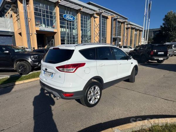 Ford Kuga 2014 in Riga on AUTOMOTO.COM.LV White Ford Kuga 2014 in Riga, with an engine capacity of 2.00 L and mileage of 206 thousand km for 7990 €, photo 4 on AUTOMOTO.COM.LV