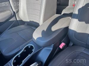 White Ford Kuga 2014 in Riga, with an engine capacity of 2.00 L and mileage of 206 thousand km for 7990 €, photo 15 on AUTOMOTO.COM.LV
