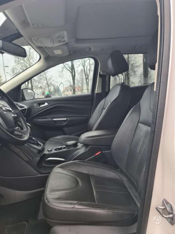 Balts Ford Kuga 2015 Tauragė, ar dzinēja tilpumu 2.00 L un nobraukumu 184 tūkst. km par 8500 €, foto 7 vietnē AUTOMOTO.COM.LV