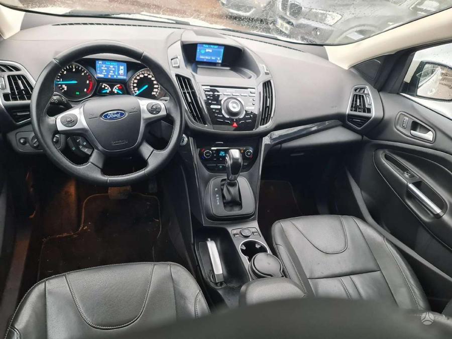Balts Ford Kuga 2015 Tauragė, ar dzinēja tilpumu 2.00 L un nobraukumu 184 tūkst. km par 8500 €, foto 15 vietnē AUTOMOTO.COM.LV