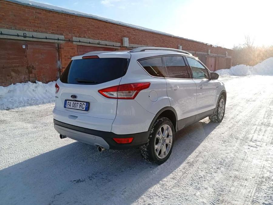 Balts Ford Kuga 2015 Šauļi, ar dzinēja tilpumu 2.00 L un nobraukumu 240 tūkst. km par 7750 €, foto 4 vietnē AUTOMOTO.COM.LV