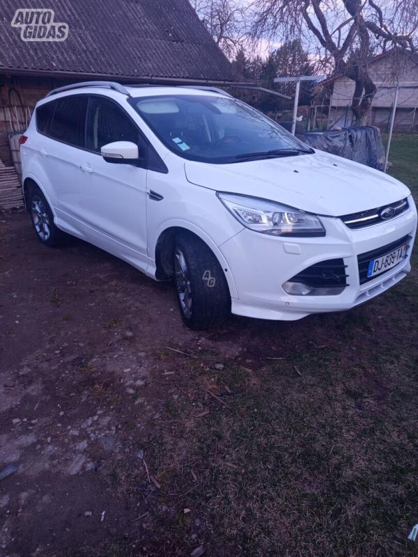 White Ford Kuga 2015 in Kaunas, with an engine capacity of 2.00 L and mileage of 239 thousand km for 5600 €, photo 2 on AUTOMOTO.COM.LV