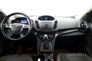 White Ford Kuga 2015 in Tallinn, with an engine capacity of 2.00 L and mileage of 349 thousand km for 3999 €, photo 6 on AUTOMOTO.COM.LV