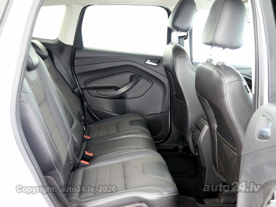 White Ford Kuga 2015 in Tallinn, with an engine capacity of 2.00 L and mileage of 349 thousand km for 3999 €, photo 8 on AUTOMOTO.COM.LV