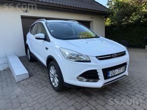 Белый Форд Куга 2015 в Огре, объемом двигателя 2.00 л и пробегом 185 тыс. км за 8850 €, фото 4 на AUTOMOTO.COM.LV
