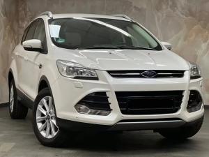 White Ford Kuga 2015 in Riga, with an engine capacity of 2.00 L and mileage of 187 thousand km for 10000 €, photo 5 on AUTOMOTO.COM.LV