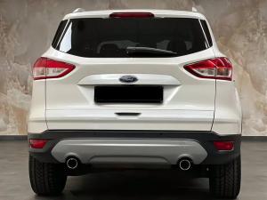 White Ford Kuga 2015 in Riga, with an engine capacity of 2.00 L and mileage of 187 thousand km for 10000 €, photo 7 on AUTOMOTO.COM.LV