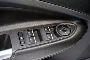 White Ford Kuga 2015 in Riga, with an engine capacity of 2.00 L and mileage of 187 thousand km for 10000 €, photo 20 on AUTOMOTO.COM.LV