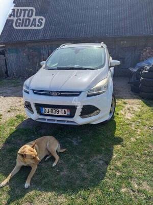 White Ford Kuga 2015 in Kaunas, with an engine capacity of 2.00 L and mileage of 239 thousand km for 5600 €, photo 3 on AUTOMOTO.COM.LV