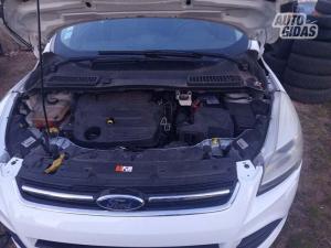 White Ford Kuga 2015 in Kaunas, with an engine capacity of 2.00 L and mileage of 239 thousand km for 5600 €, photo 6 on AUTOMOTO.COM.LV
