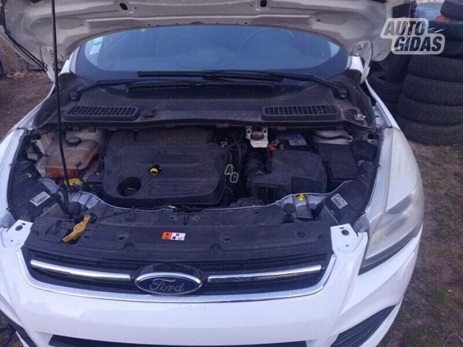 White Ford Kuga 2015 in Kaunas, with an engine capacity of 2.00 L and mileage of 239 thousand km for 5600 €, photo 6 on AUTOMOTO.COM.LV