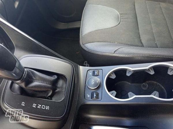 Balts Ford Kuga 2015 Kauņa, ar dzinēja tilpumu 2.00 L un nobraukumu 239 tūkst. km par 5600 €, foto 9 vietnē AUTOMOTO.COM.LV