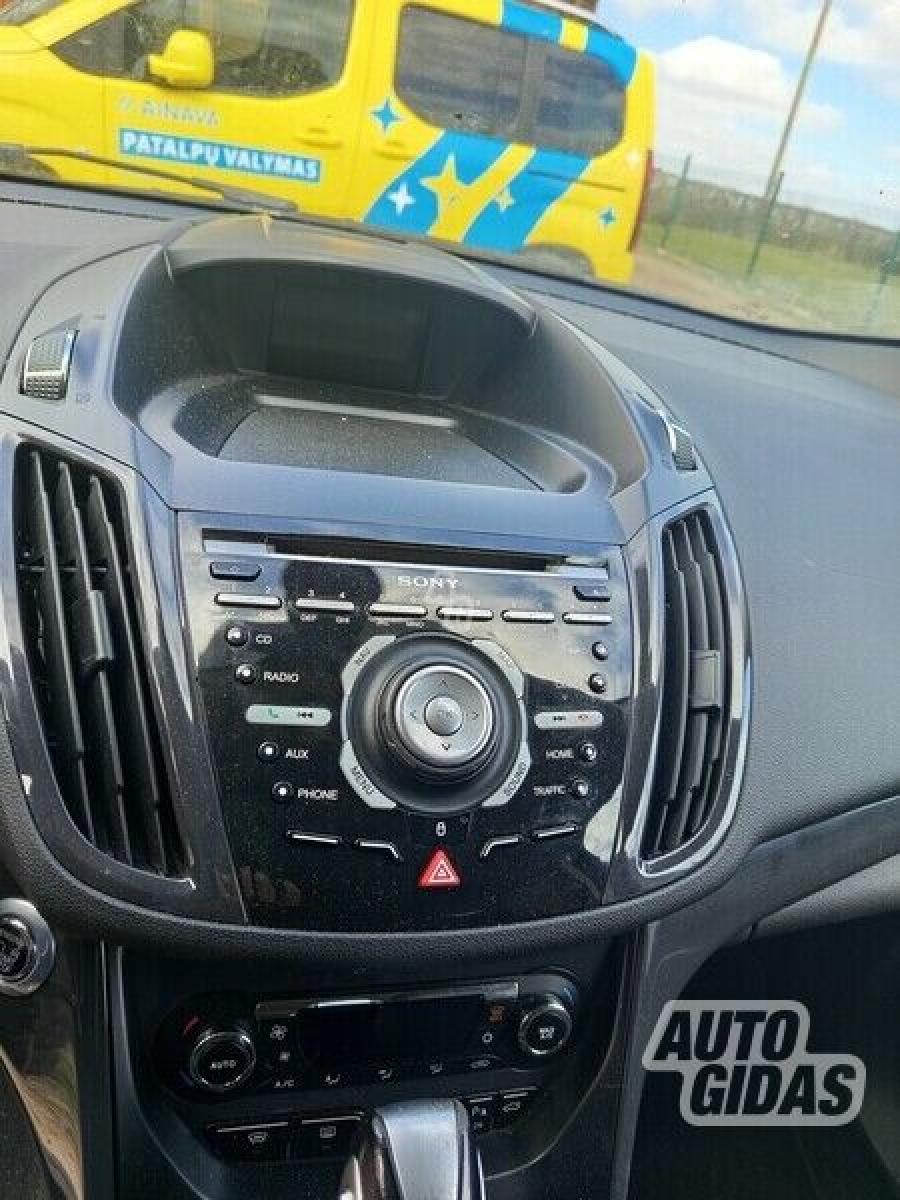 White Ford Kuga 2015 in Kaunas, with an engine capacity of 2.00 L and mileage of 239 thousand km for 5600 €, photo 11 on AUTOMOTO.COM.LV