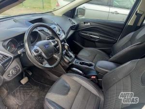 White Ford Kuga 2015 in Kaunas, with an engine capacity of 2.00 L and mileage of 239 thousand km for 5600 €, photo 12 on AUTOMOTO.COM.LV