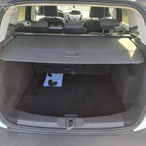 White Ford Kuga 2015 in Siauliai, with an engine capacity of 1.50 L and mileage of 91 thousand km for 6950 €, photo 12 on AUTOMOTO.COM.LV
