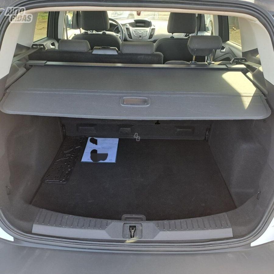 White Ford Kuga 2015 in Siauliai, with an engine capacity of 1.50 L and mileage of 91 thousand km for 6950 €, photo 12 on AUTOMOTO.COM.LV