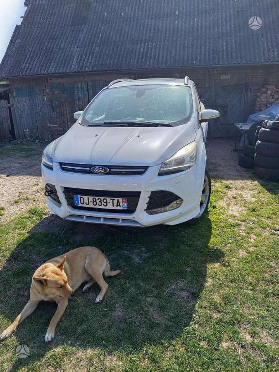 White Ford Kuga 2015 in Kaunas, with an engine capacity of 2.00 L and mileage of 235 thousand km for 5500 €, photo 5 on AUTOMOTO.COM.LV