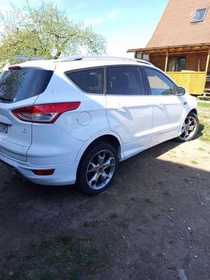 White Ford Kuga 2015 in Kaunas, with an engine capacity of 2.00 L and mileage of 235 thousand km for 5500 €, photo 8 on AUTOMOTO.COM.LV