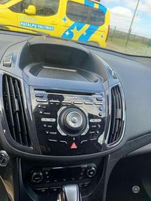 White Ford Kuga 2015 in Kaunas, with an engine capacity of 2.00 L and mileage of 235 thousand km for 5500 €, photo 10 on AUTOMOTO.COM.LV