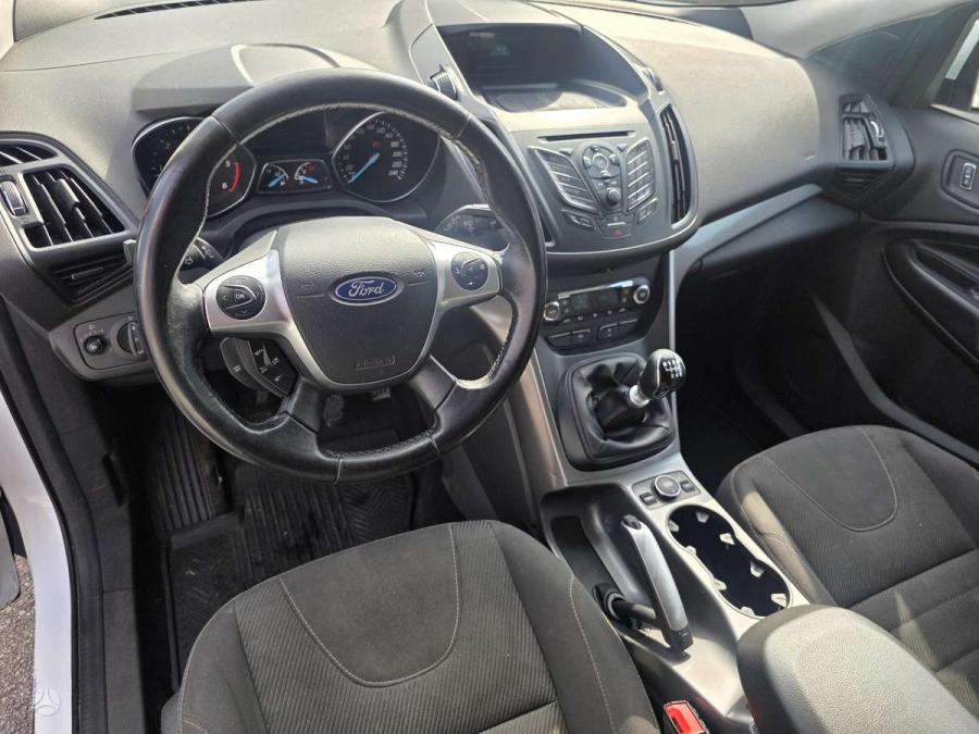 White Ford Kuga 2015 in Marijampole, with an engine capacity of 2.00 L and mileage of 329 thousand km for 5900 €, photo 10 on AUTOMOTO.COM.LV