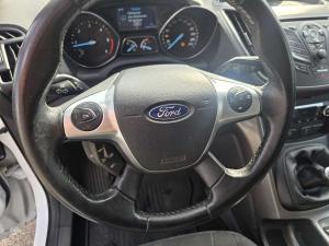 White Ford Kuga 2015 in Marijampole, with an engine capacity of 2.00 L and mileage of 329 thousand km for 5900 €, photo 11 on AUTOMOTO.COM.LV