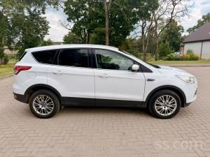 Balts Ford Kuga 2015 Valmiera, ar dzinēja tilpumu 2.00 L un nobraukumu 217 tūkst. km par 8500 €, foto 5 vietnē AUTOMOTO.COM.LV