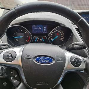 White Ford Kuga 2015 in Radviliskis, with an engine capacity of 2.00 L and mileage of 315 thousand km for 9400 €, photo 5 on AUTOMOTO.COM.LV