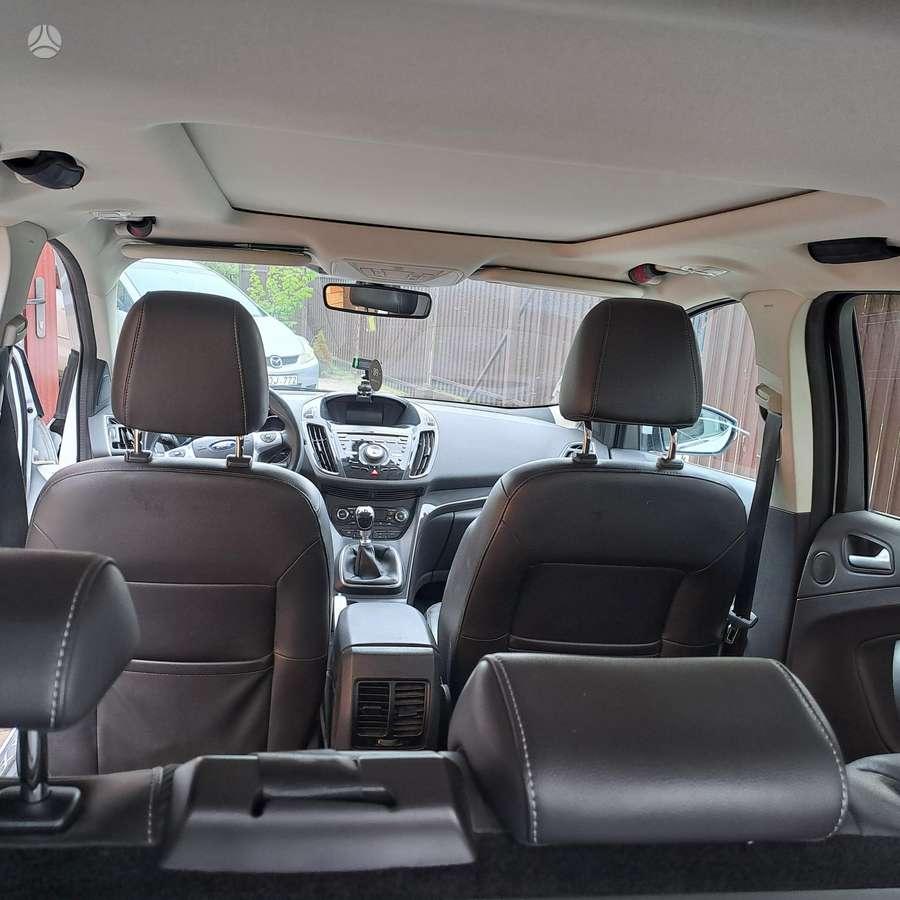 White Ford Kuga 2015 in Radviliskis, with an engine capacity of 2.00 L and mileage of 315 thousand km for 9400 €, photo 7 on AUTOMOTO.COM.LV