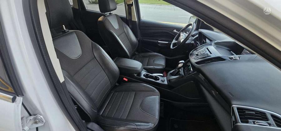 Balts Ford Kuga 2015 Klaipėda, ar dzinēja tilpumu 2.00 L un nobraukumu 113 tūkst. km par 10600 €, foto 16 vietnē AUTOMOTO.COM.LV