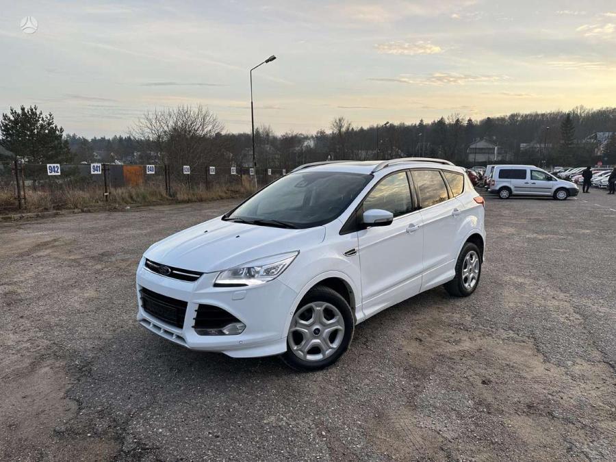 White Ford Kuga 2016 in Alytus, with an engine capacity of 2.00 L and mileage of 210 thousand km for 9000 €, photo 2 on AUTOMOTO.COM.LV
