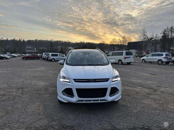 White Ford Kuga 2016 in Alytus, with an engine capacity of 2.00 L and mileage of 210 thousand km for 9000 €, photo 7 on AUTOMOTO.COM.LV