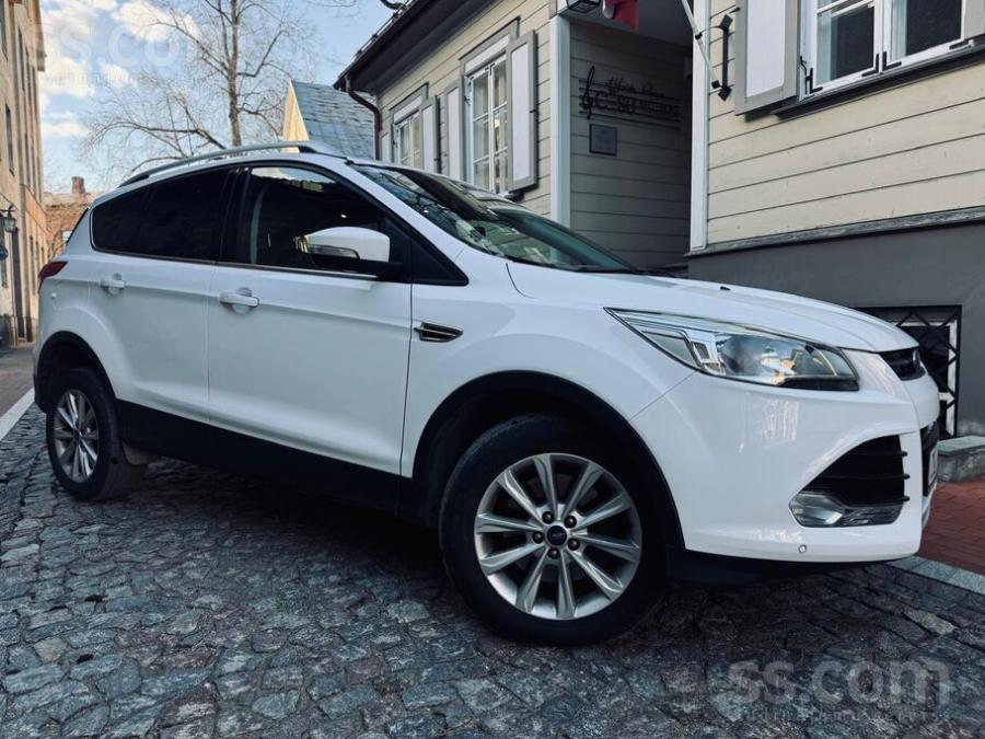 Balts Ford Kuga 2016 Cēsis, ar dzinēja tilpumu 2.00 L un nobraukumu 0 tūkst. km par 9500 €, foto 3 vietnē AUTOMOTO.COM.LV