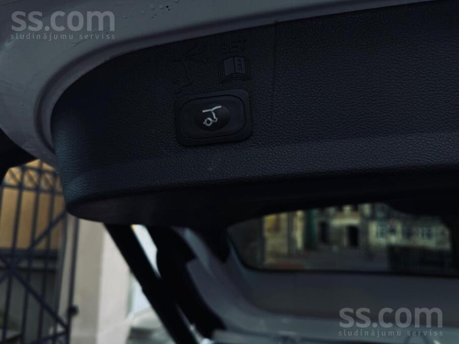 Balts Ford Kuga 2016 Cēsis, ar dzinēja tilpumu 2.00 L un nobraukumu 0 tūkst. km par 9500 €, foto 11 vietnē AUTOMOTO.COM.LV