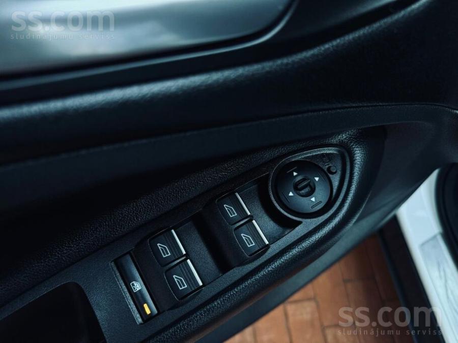 Balts Ford Kuga 2016 Cēsis, ar dzinēja tilpumu 2.00 L un nobraukumu 0 tūkst. km par 9500 €, foto 24 vietnē AUTOMOTO.COM.LV