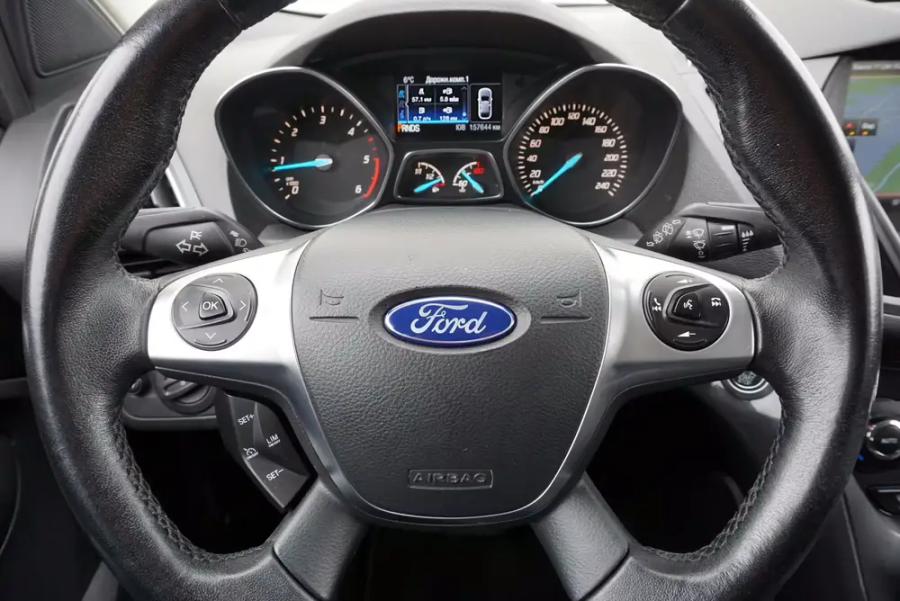 White Ford Kuga 2016 in Riga, with an engine capacity of 2.00 L and mileage of 158 thousand km for 7600 €, photo 24 on AUTOMOTO.COM.LV