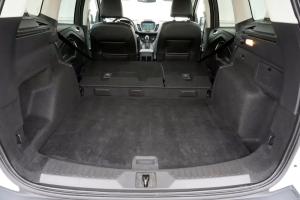 White Ford Kuga 2016 in Riga, with an engine capacity of 2.00 L and mileage of 158 thousand km for 7600 €, photo 34 on AUTOMOTO.COM.LV
