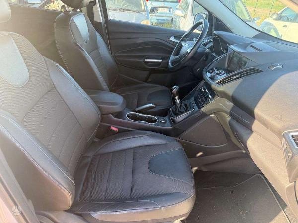 Balts Ford Kuga 2016 Šauļi, ar dzinēja tilpumu 1.50 L un nobraukumu 270 tūkst. km par 6700 €, foto 10 vietnē AUTOMOTO.COM.LV