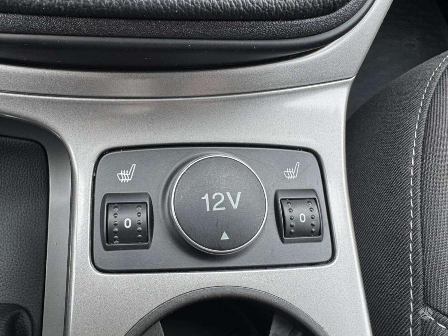 Balts Ford Kuga 2016 Kauņa, ar dzinēja tilpumu 1.50 L un nobraukumu 195 tūkst. km par 6950 €, foto 13 vietnē AUTOMOTO.COM.LV