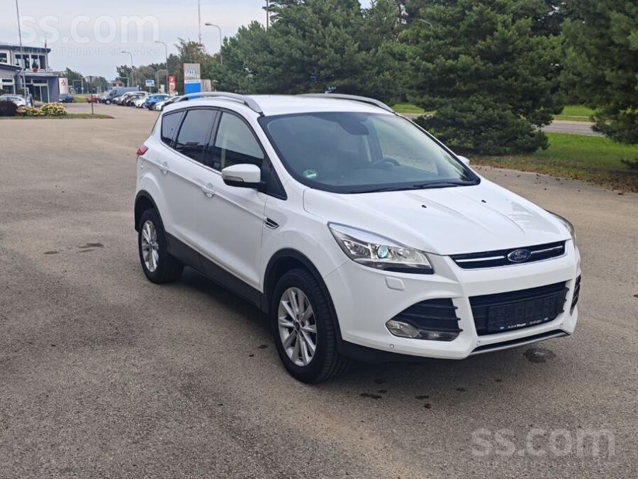 White Ford Kuga 2016 in Jekabpils, with an engine capacity of 2.00 L and mileage of 206 thousand km for 9100 €, photo 3 on AUTOMOTO.COM.LV