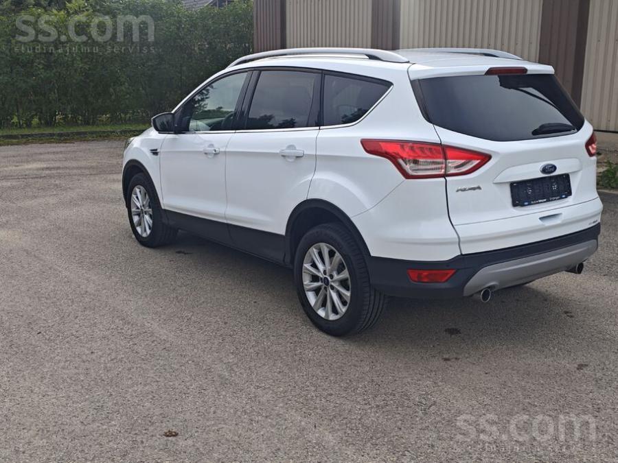 White Ford Kuga 2016 in Jekabpils, with an engine capacity of 2.00 L and mileage of 206 thousand km for 9100 €, photo 7 on AUTOMOTO.COM.LV
