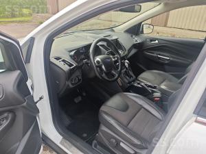White Ford Kuga 2016 in Jekabpils, with an engine capacity of 2.00 L and mileage of 206 thousand km for 9100 €, photo 8 on AUTOMOTO.COM.LV