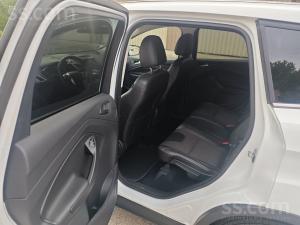 White Ford Kuga 2016 in Jekabpils, with an engine capacity of 2.00 L and mileage of 206 thousand km for 9100 €, photo 11 on AUTOMOTO.COM.LV