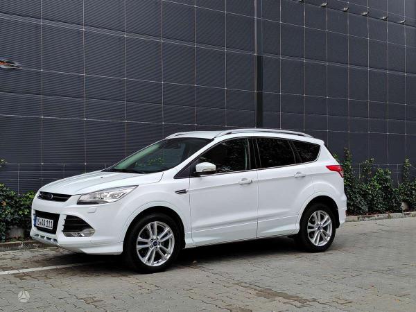 Ford Kuga 2016 Klaipėda vietnē Balts Ford Kuga 2016 Klaipėda, ar dzinēja tilpumu 2.00 L un nobraukumu 211 tūkst. km par 8900 €, foto 3 vietnē AUTOMOTO.COM.LV