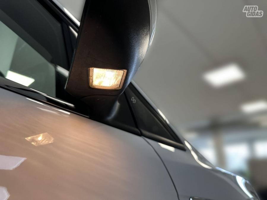 Balts Ford Kuga 2016 Viļņa, ar dzinēja tilpumu 1.50 L un nobraukumu 83 tūkst. km par 9800 €, foto 24 vietnē AUTOMOTO.COM.LV