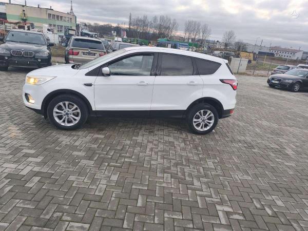 Balts Ford Kuga 2017 Tauragė, ar dzinēja tilpumu 1.50 L un nobraukumu 263 tūkst. km par 7900 €, foto 3 vietnē AUTOMOTO.COM.LV