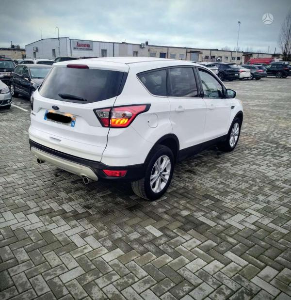 Balts Ford Kuga 2017 Tauragė, ar dzinēja tilpumu 1.50 L un nobraukumu 263 tūkst. km par 7900 €, foto 6 vietnē AUTOMOTO.COM.LV