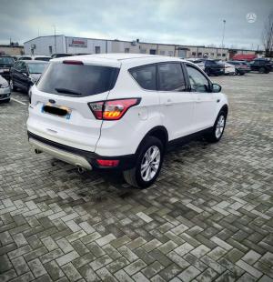Balts Ford Kuga 2017 Tauragė, ar dzinēja tilpumu 1.50 L un nobraukumu 263 tūkst. km par 7900 €, foto 6 vietnē AUTOMOTO.COM.LV